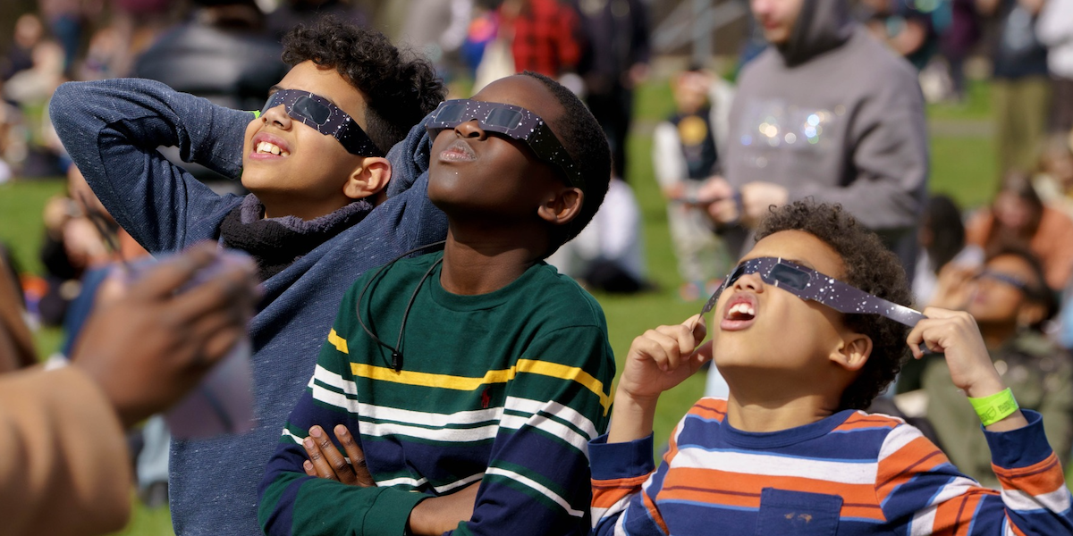 Liberty Science Center :: Thousands experience The Great Eclipse at ...