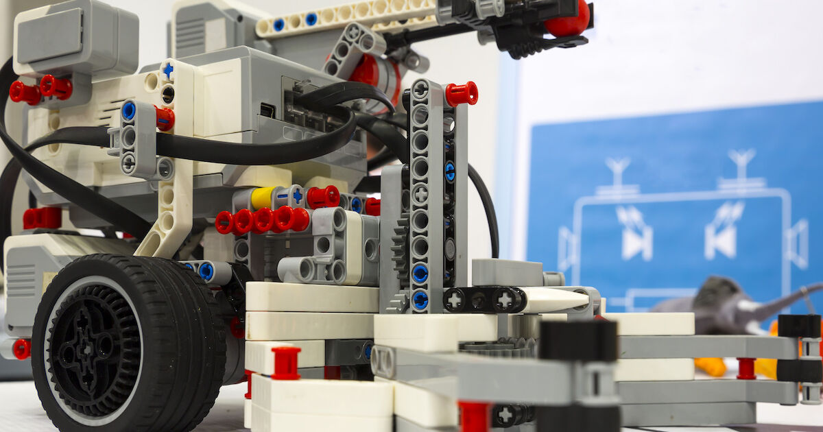 Liberty Science Center :: Experience the FIRST LEGO League Robotics ...