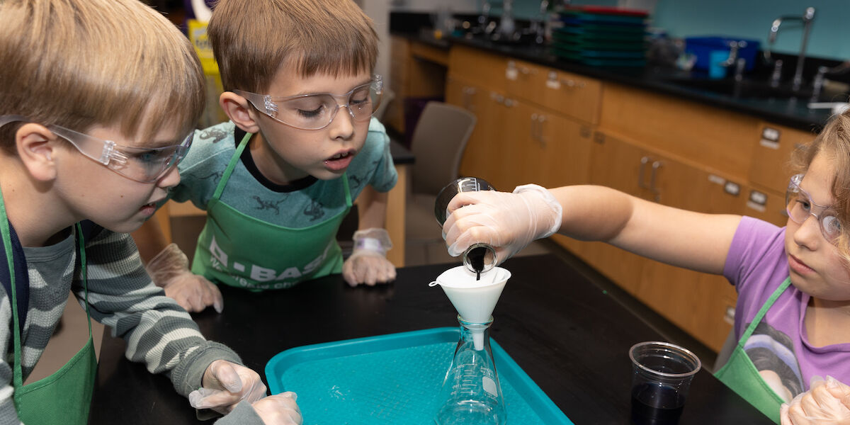 Liberty Science Center :: Explore the science of rainbows at BASF’s ...