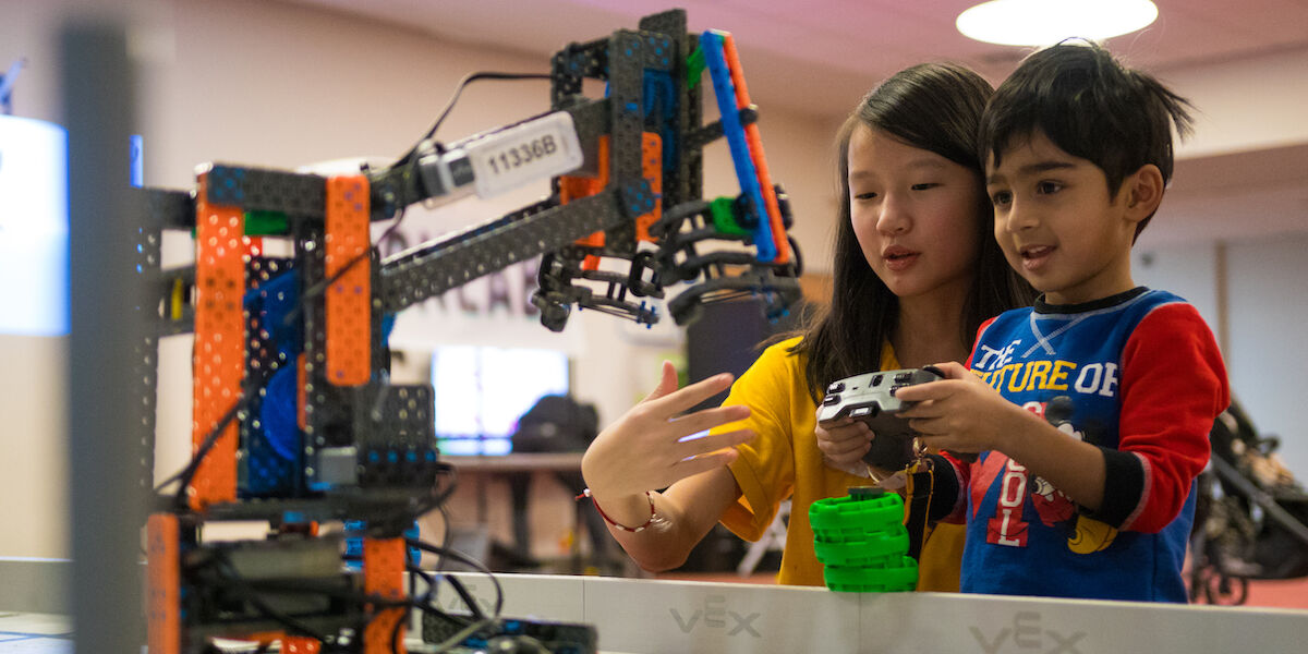 Liberty Science Center :: Drones, R2-D2, and more stop by LSC for ...